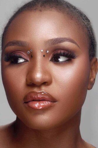 Find The Perfect Shape of Eyebrows For Your Face Type