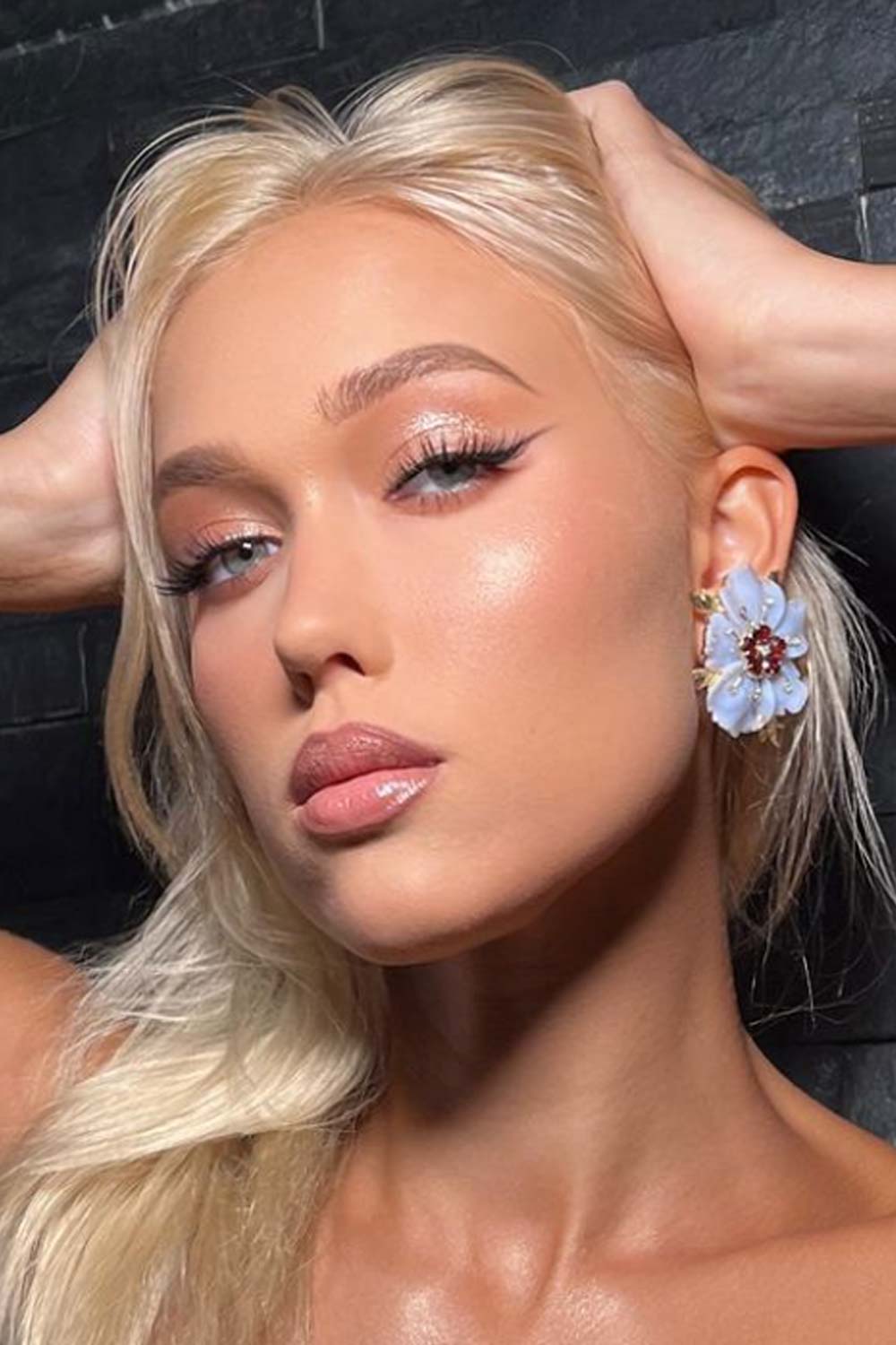 Find The Perfect Shape of Eyebrows For Your Face Type