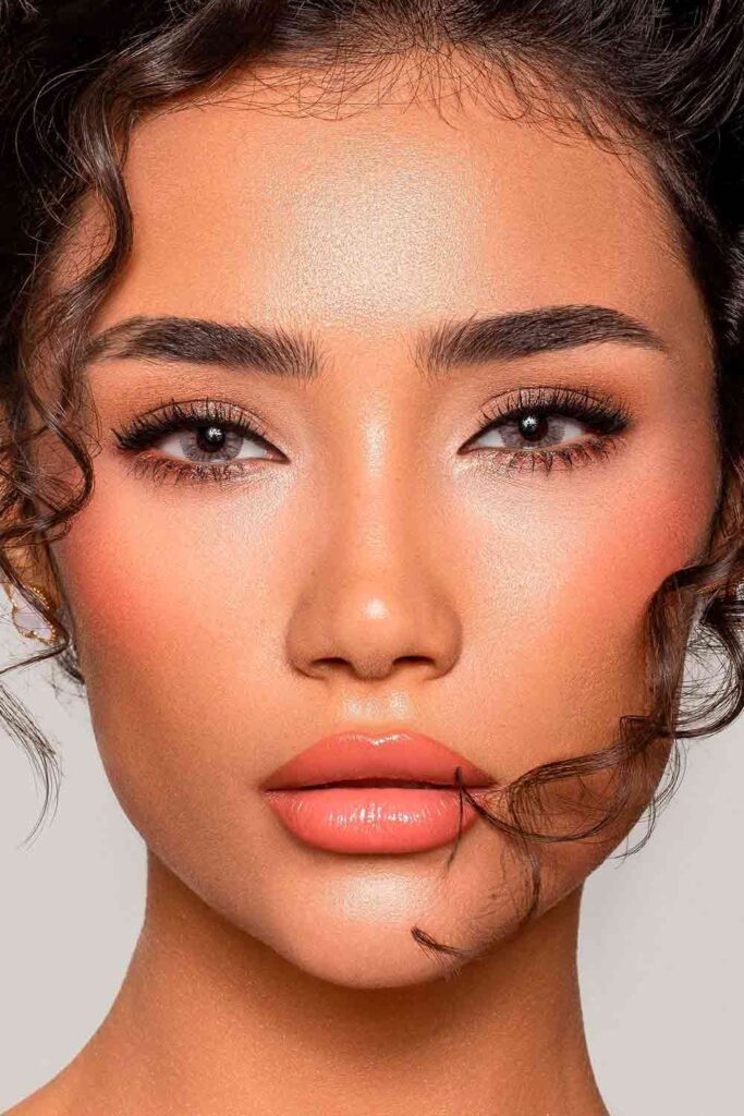 Almond Eyes Makeup Hacks & Looks