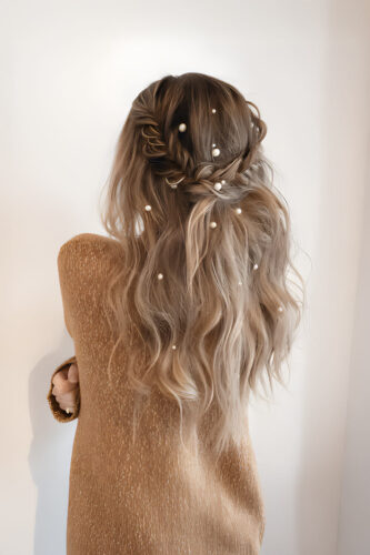 Best Winter Hairstyles for Every Taste and Hair Type