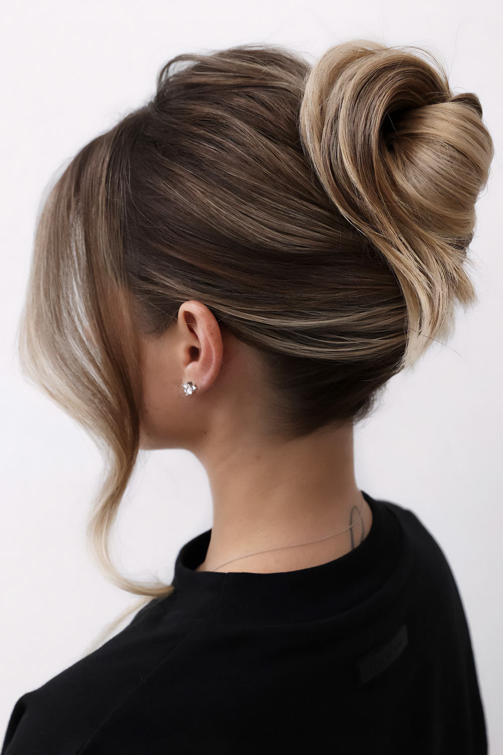 Perfect Christmas Hair Updos For The Holiday and Beyond