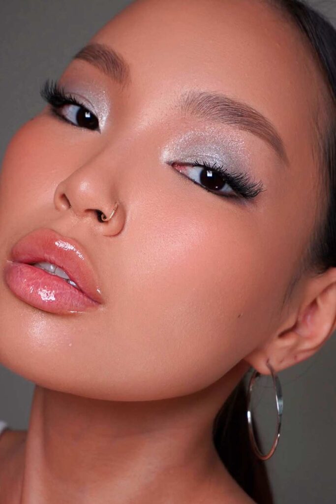 9 Best Winter Makeup Trends to Shine in the Cold