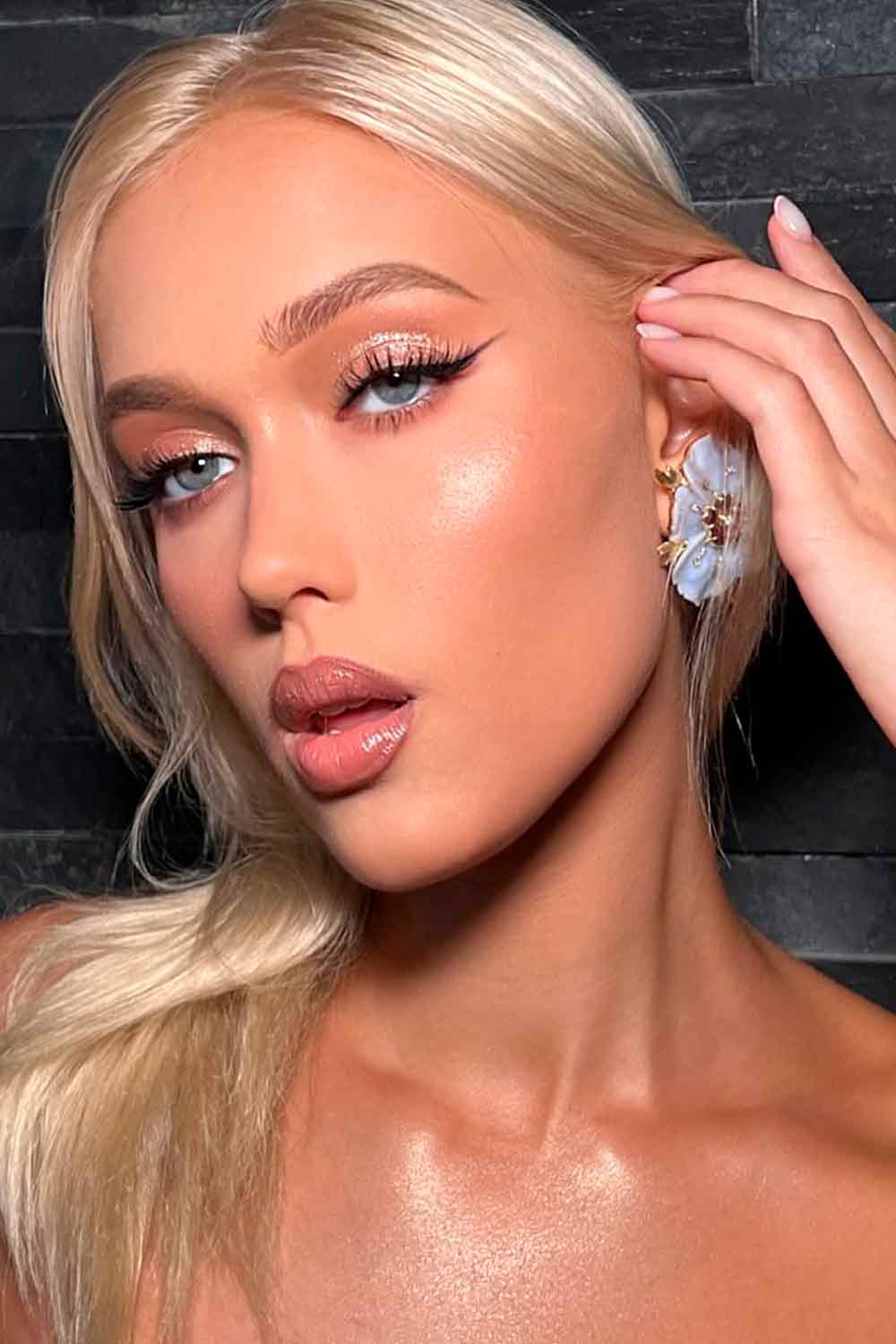 30 Pro-Approved Prom Makeup Ideas for Stunning Shine